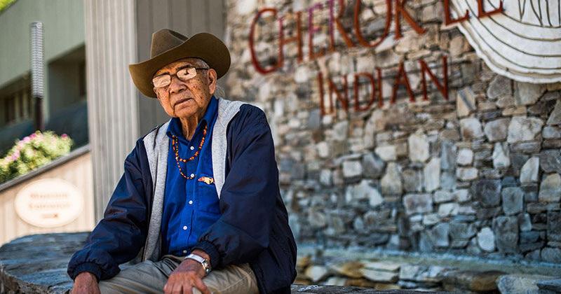 Wolfe wears mantle of Cherokee culture as Beloved Man | Culture ...