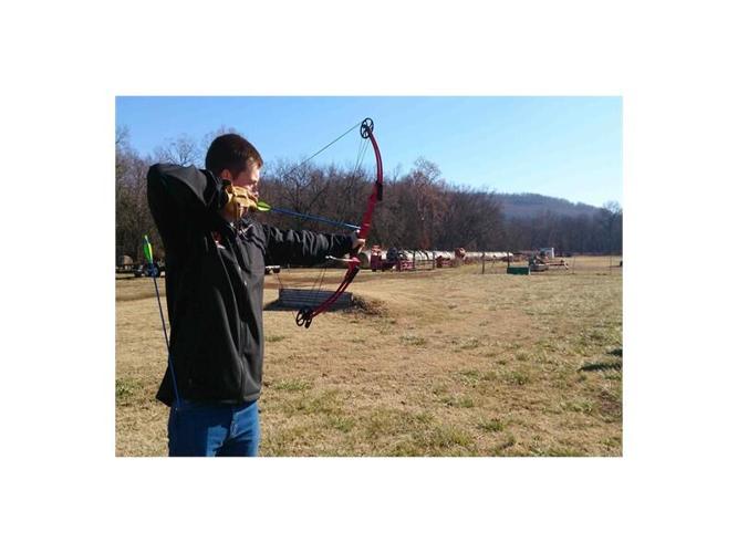 Fletcher links archery to Cherokee heritage | News | cherokeephoenix.org
