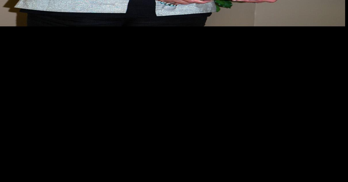 Perdue receives humanitarian award for her community efforts in Tulsa ...