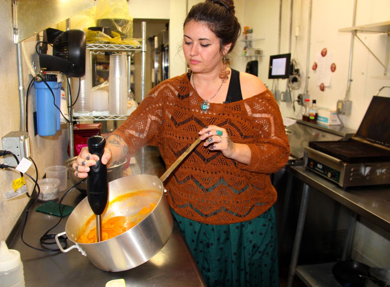 Cherokee chef to prepare dishes, discuss food sovereignty with Cherokee ...