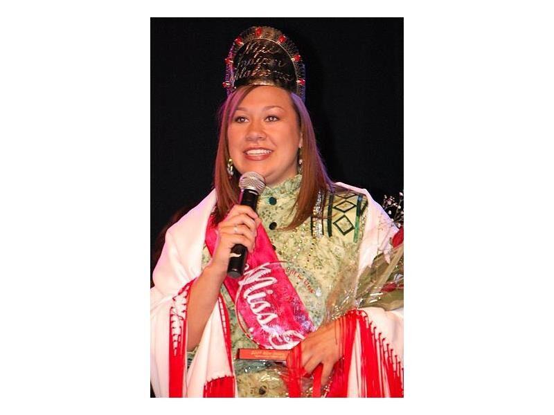 Cherokee wins Miss Indian Oklahoma title | News | cherokeephoenix.org