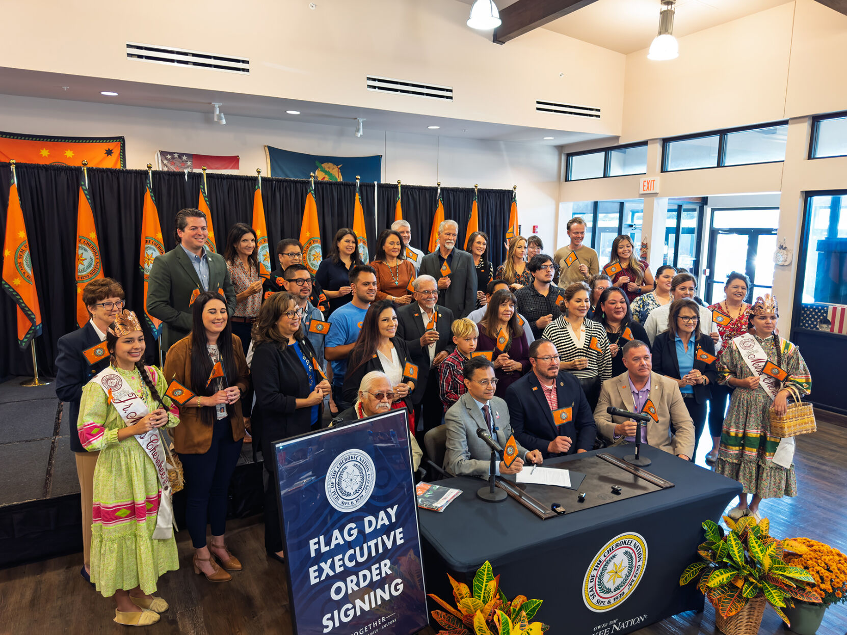 Hoskin signs executive order declaring Oct. 8 ‘Cherokee Nation Flag Day ...