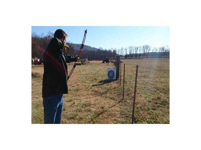 Fletcher links archery to Cherokee heritage | News | cherokeephoenix.org