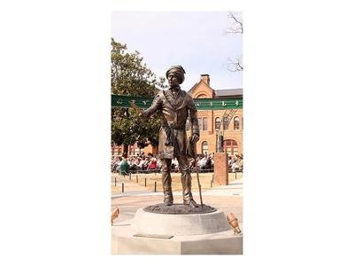 Video: Sequoyah statue dedicated at NSU | Culture | cherokeephoenix.org