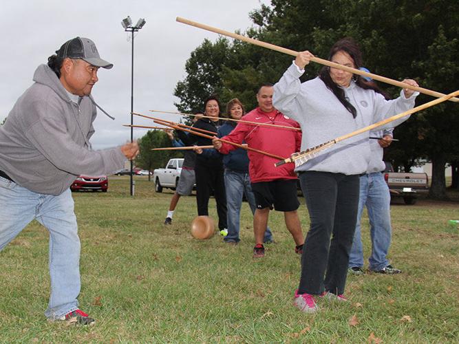 Cherokees attempt to revive ancient game | Multimedia | cherokeephoenix.org