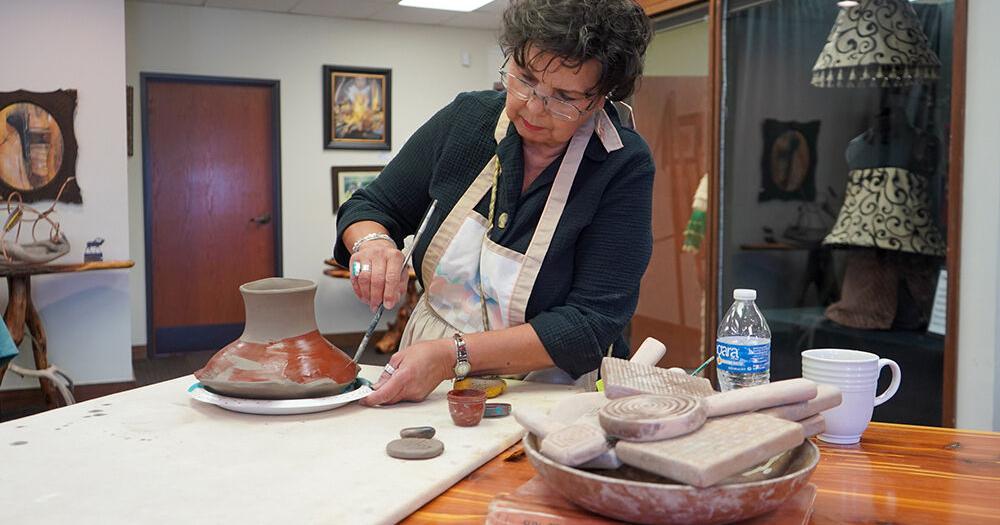 Hanna shares passion for pottery with others | Culture ...
