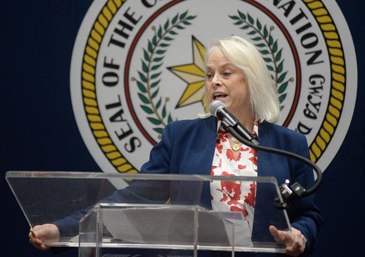 Chief signs directive to spur economic growth | Business ...