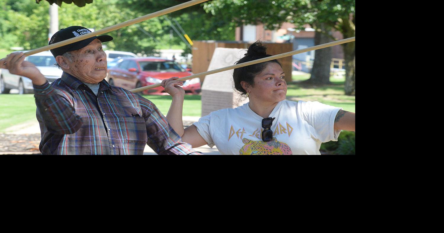 Traditional games return to Cherokee museum | Culture | cherokeephoenix.org