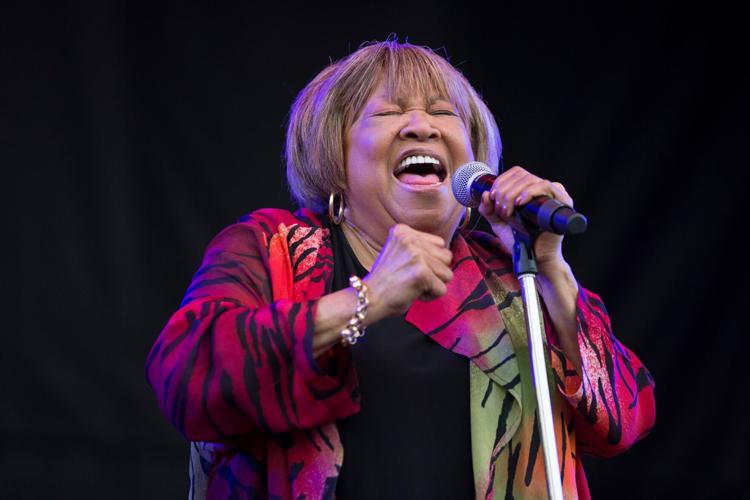 Navy Pier's 'Chicago Live!' lineup to feature Mavis Staples | Candid ...
