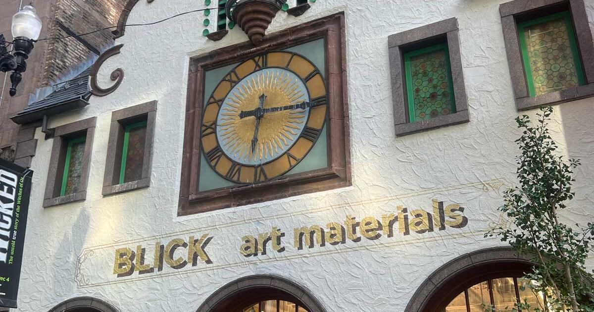 Blick reopens Loop location | Business | chicagostarmedia.com