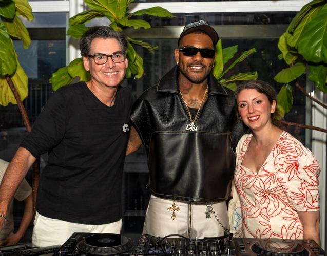 Chicago chic heats up at Curio’s ‘Fashion’s Night Out' | Candid Candace ...