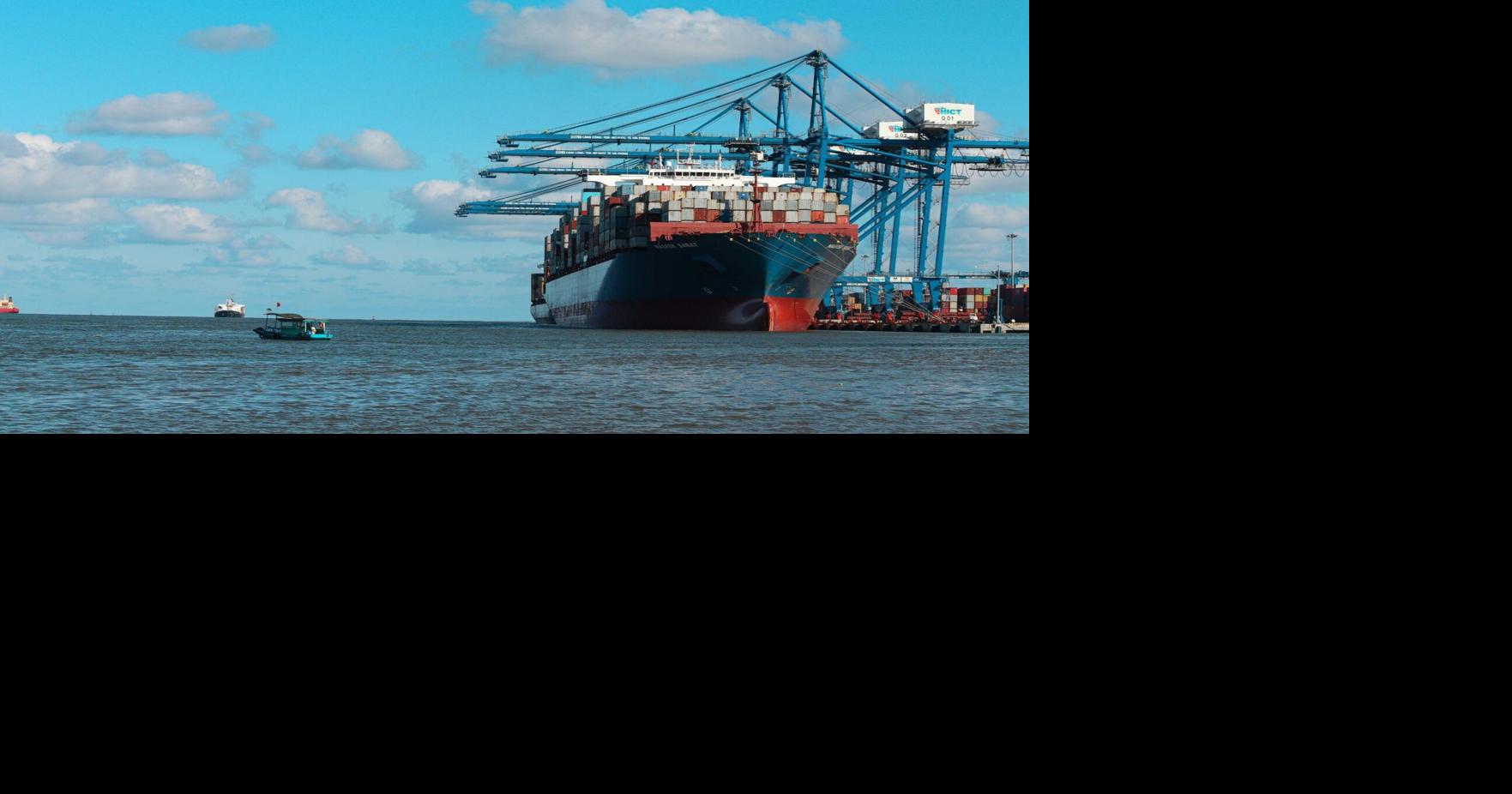 Dali Cargo vessel moved weeks after Francis Bridge collision | Trending ...