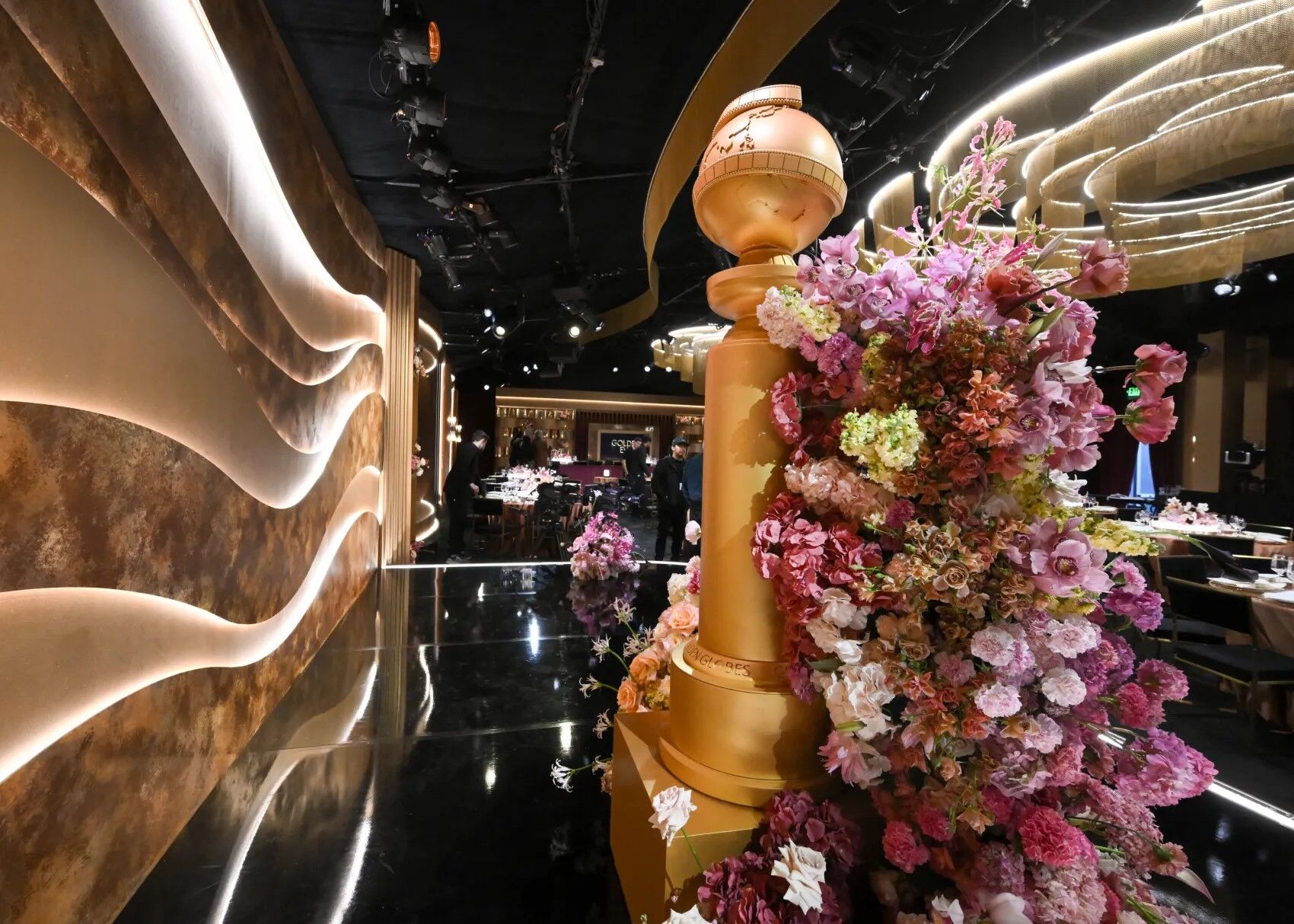 Golden Globes 2026: Kylie Jenner deserved her own award | Candid ...