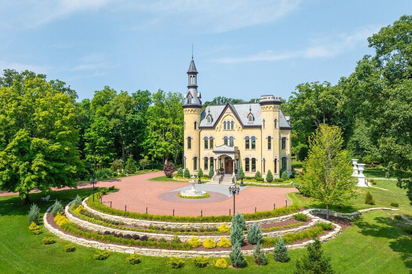 12 historic castles in Illinois to visit | Real Estate ...