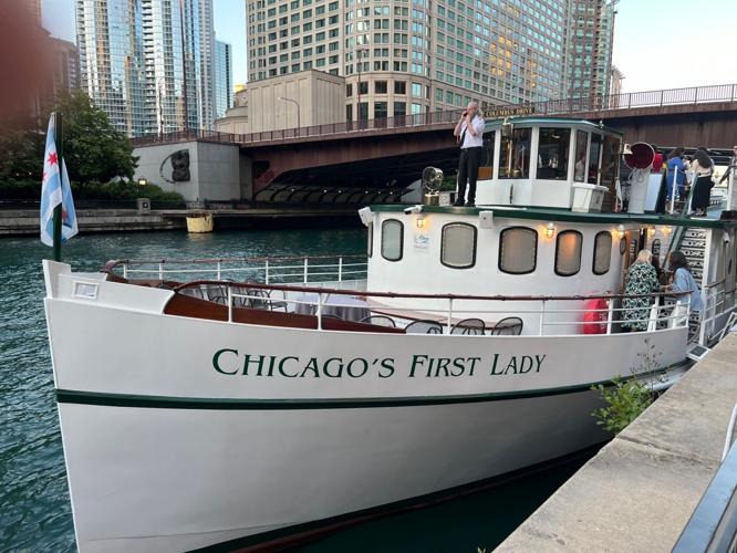 Inside the award-winning Chicago Architecture River Cruise | Candid ...