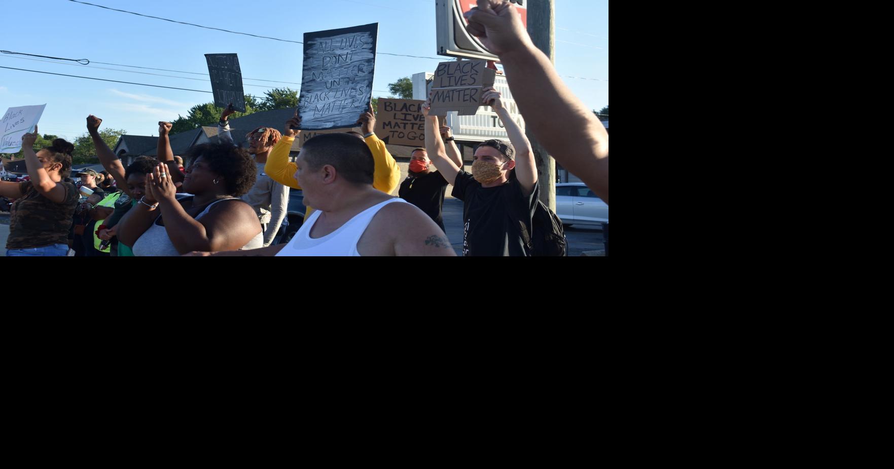 'All lives matter' sign sparks protests | News | chronicle-tribune.com