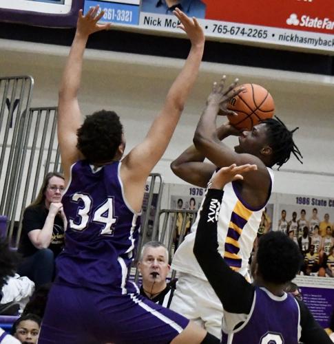 Giants grind out win over Continentals | Sports | chronicle-tribune.com