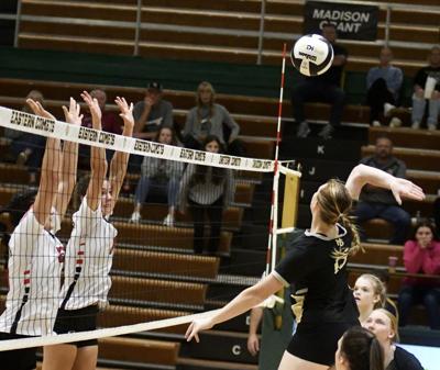 M-G tops Eastbrook in sectional 39 opener | Sports | chronicle-tribune.com