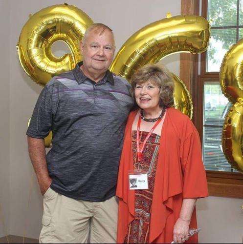 Phil and Becky Kimes celebrate 50th anniversary | | chronicle-tribune.com