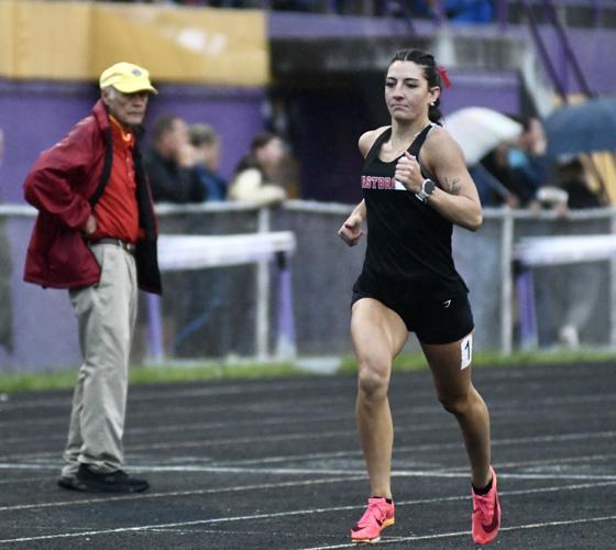 Oak Hill dominates way to sectional crown | Sports | chronicle-tribune.com