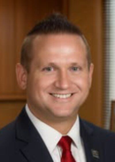 Board renews Fewell's superintendent contract | News | chronicle ...