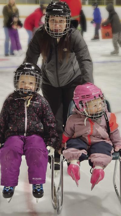 Grinch skating, shopping, hockey camp among signs of season | Local ...