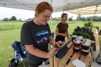 Roots market kicks off season | Local News | chroniclejournal.com
