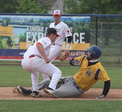 Cats can’t knock off new top dogs | Local Sports | chroniclejournal.com