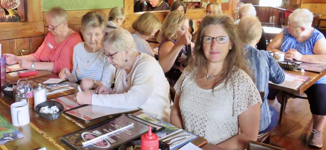 Laurel Oaks ladies enjoy April luncheon | Lifestyle | chronicleonline.com