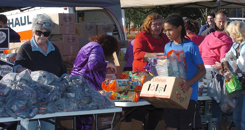 Giving thanks, giving back | Local News | chronicleonline.com