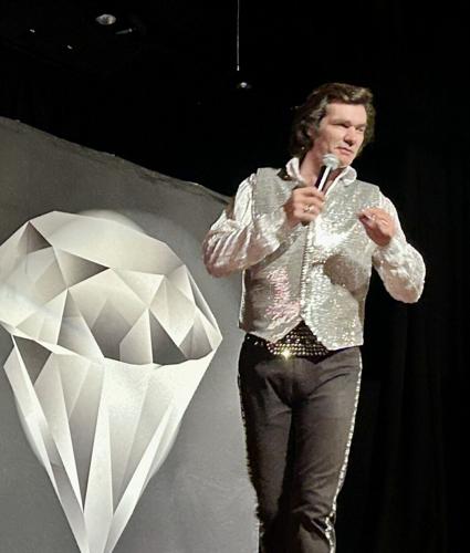 Neil Diamond tribute entertains Oak Run crowd | Lifestyle ...