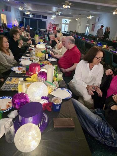 Life in Ocala Palms: Ocala Palms rings in new year with music of Band ...