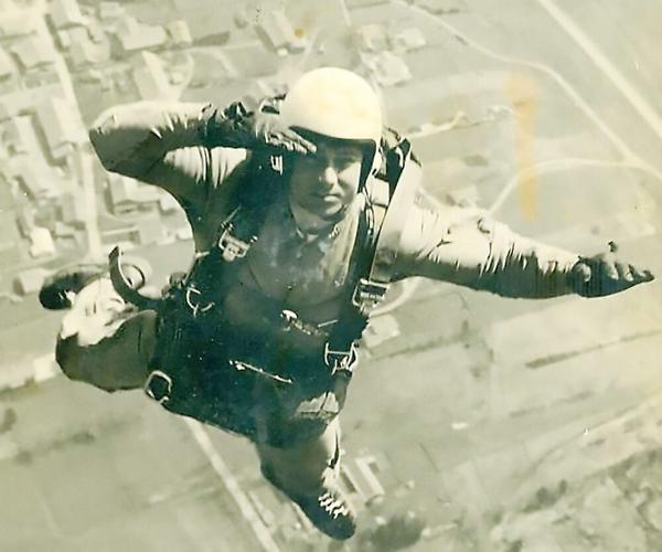 At 82, decorated Army Green Beret, Vietnam War veteran gets high school ...