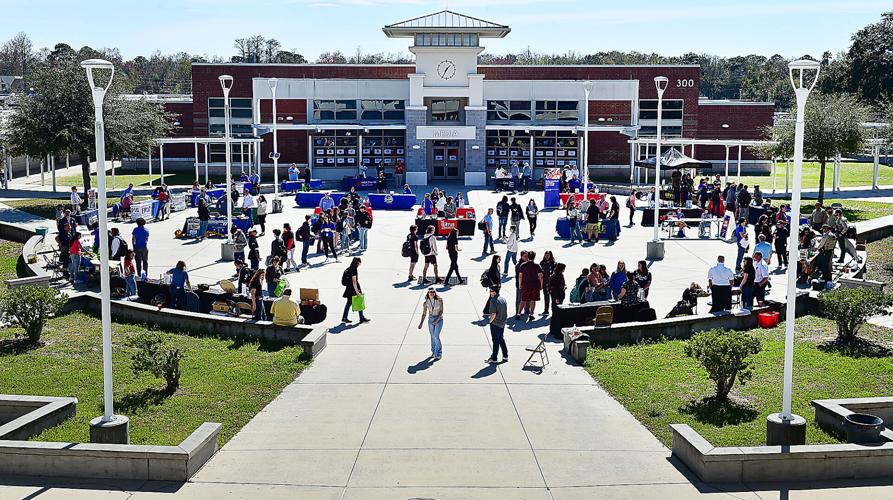 Crystal River High School College and Career Expo opens eyes, doors for ...