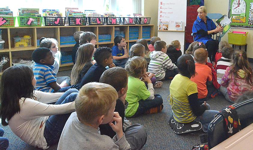 Florida's first lady pays visit to Crystal River Primary School ...