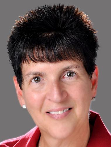 Commissioners bid goodbye to Pearson | Local News | chronicleonline.com