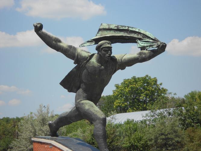 Communist chic | | chronicleonline.com