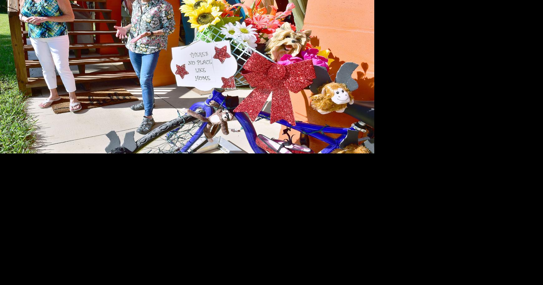Residents of Ozello get creative with bicycles and blossoms | Local ...