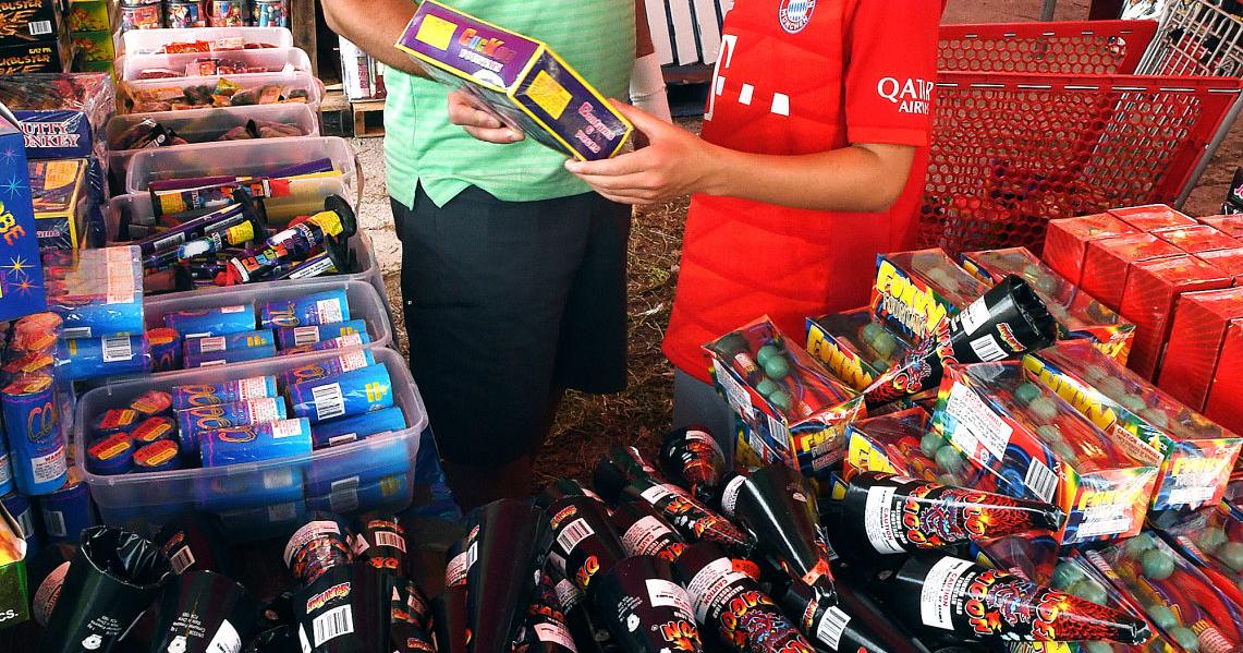 Fireworks sales in Citrus are booming | Local News | chronicleonline.com