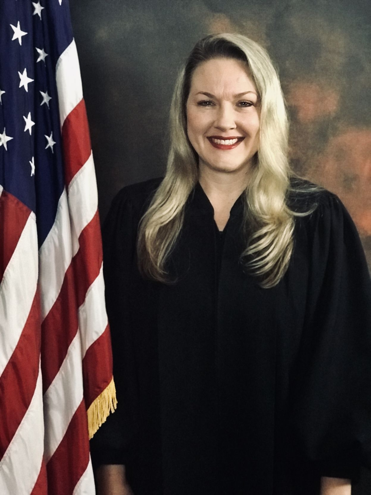 New circuit judge says she's ready to contribute to county | Local News ...