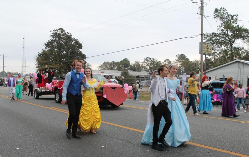 Valentine's Day Parade, Festival spreads love in Crawfordville | Local ...