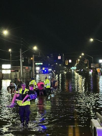 First responders conduct rescues amid Crystal River flooding ...