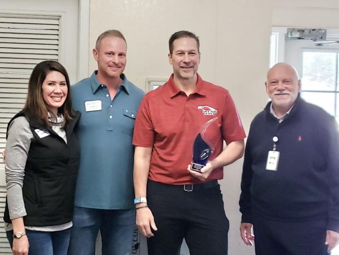 Hospice golf tourney raises funds for dementia education program ...