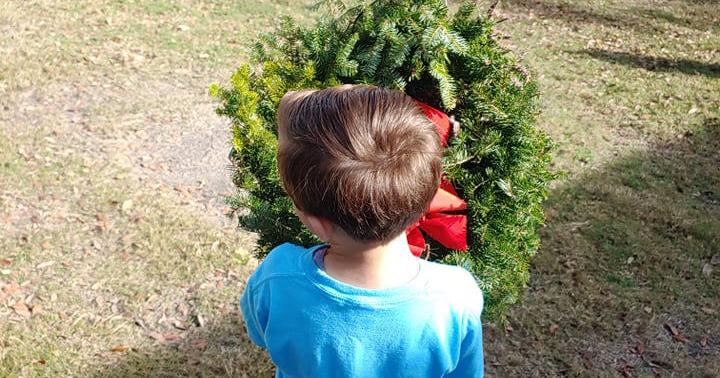 Cub Scouts participate in Wreaths across America | Local News ...