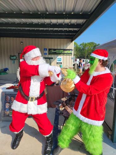 Vendors show their festive side in Panacea Christmas Village Craft Show ...