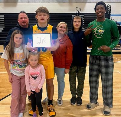 Tipton surpasses 2,000 career points | Local Sports | chronicleonline.com