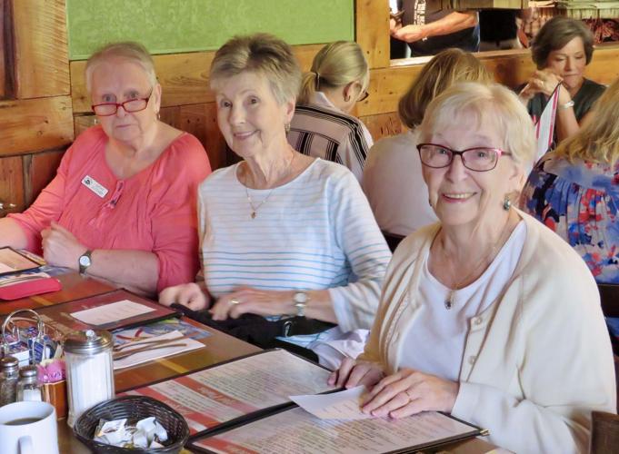 Laurel Oaks ladies enjoy April luncheon | Lifestyle | chronicleonline.com
