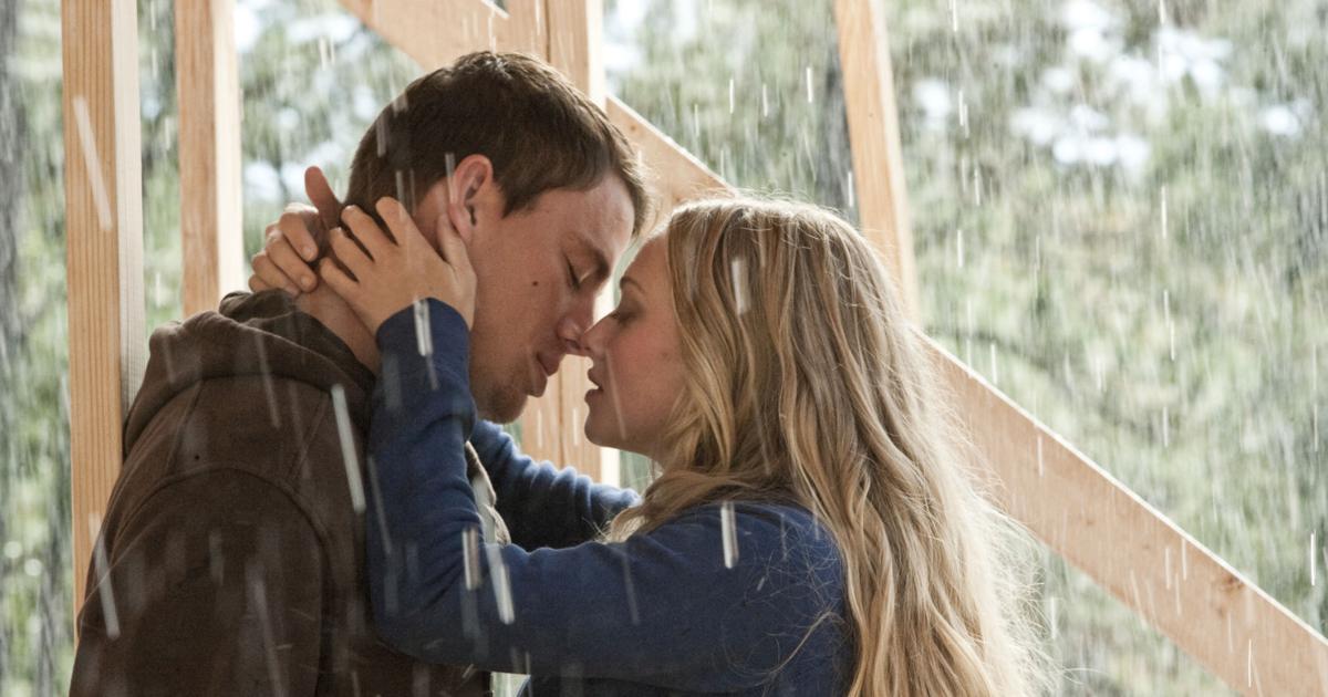 Critic: Get out your hankies for 'Dear John' | Entertainment in Citrus ... Critic: Get out your hankies for 'Dear John' | Entertainment in Citrus ...