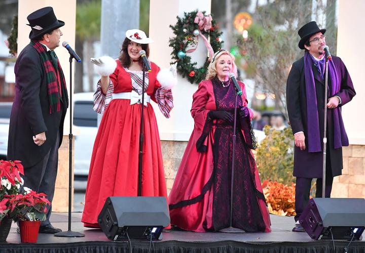 Crystal River lights up for Christmas | Local News | chronicleonline.com