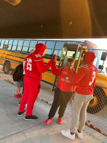 Williston football team gives back to the community | Sports ...